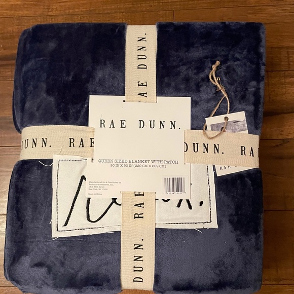 Rae Dunn | Bedding | Rae Dunn 9x90 Relax Queen Size Blanket | Poshmark